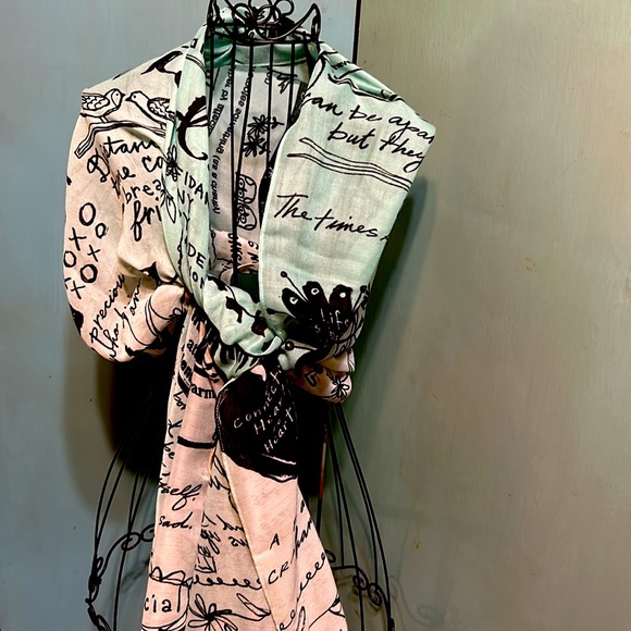 Poetic Threads/Studio by Demdaco | Accessories | Poetic Threads Lori ...